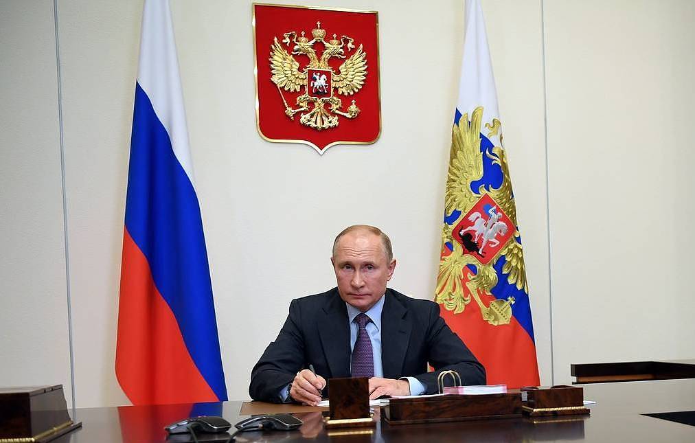 President Vladimir Putin Signs Law To Remain In Office Till 84th ...